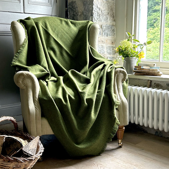 Harris Tweed Olive Throw Blanket – William & Irene